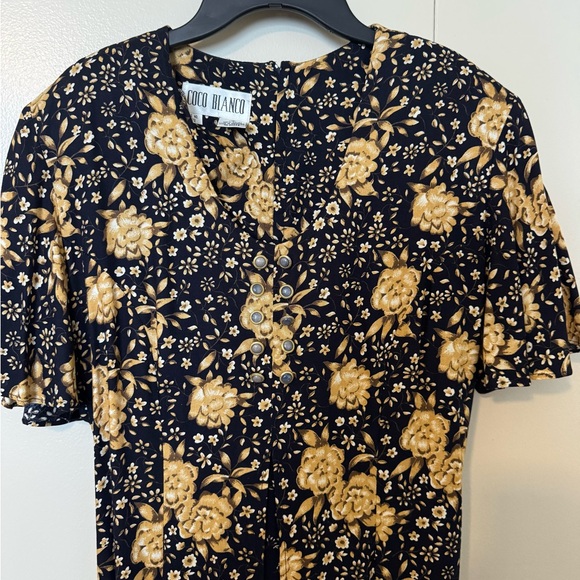 Coco Bianco | Dresses | Vintage Coco Bianco Navy And Gold Floral Top ...